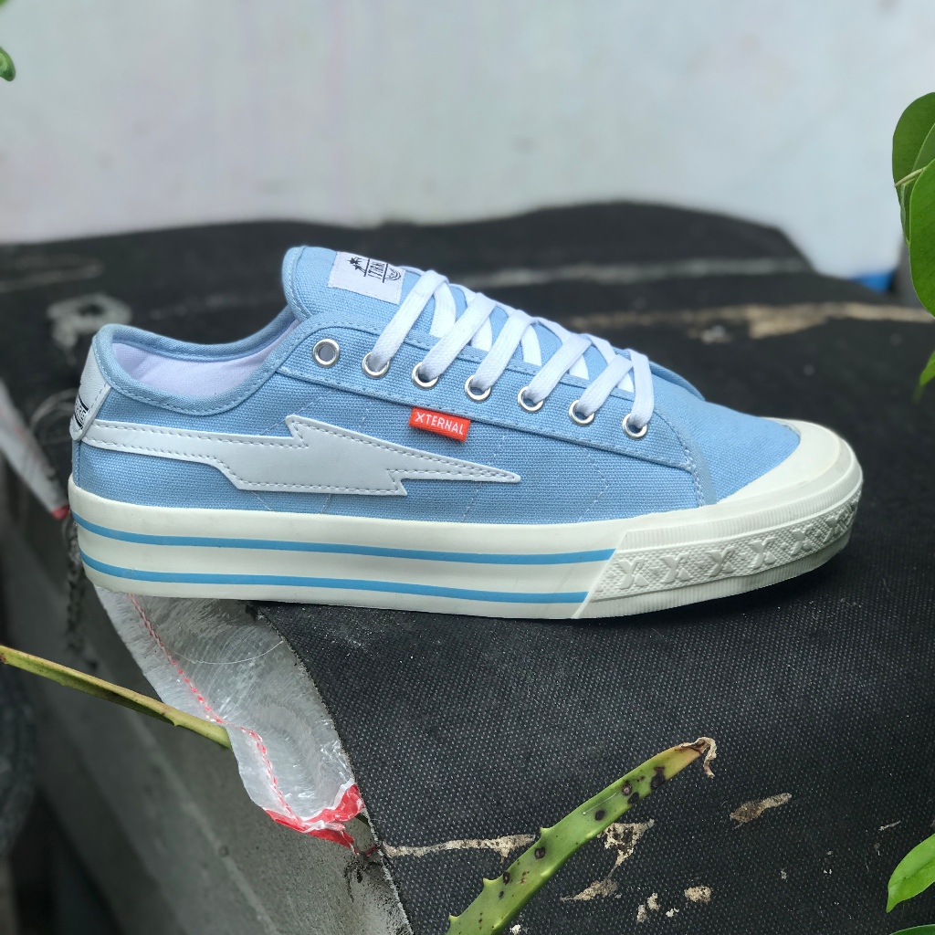 Jual Sepatu XternalStepSure - Sepatu Sneakers Mitterns Storm Low Ice ...