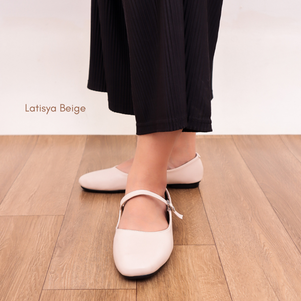 Jual QUINCE Latisya Flats | Shopee Indonesia