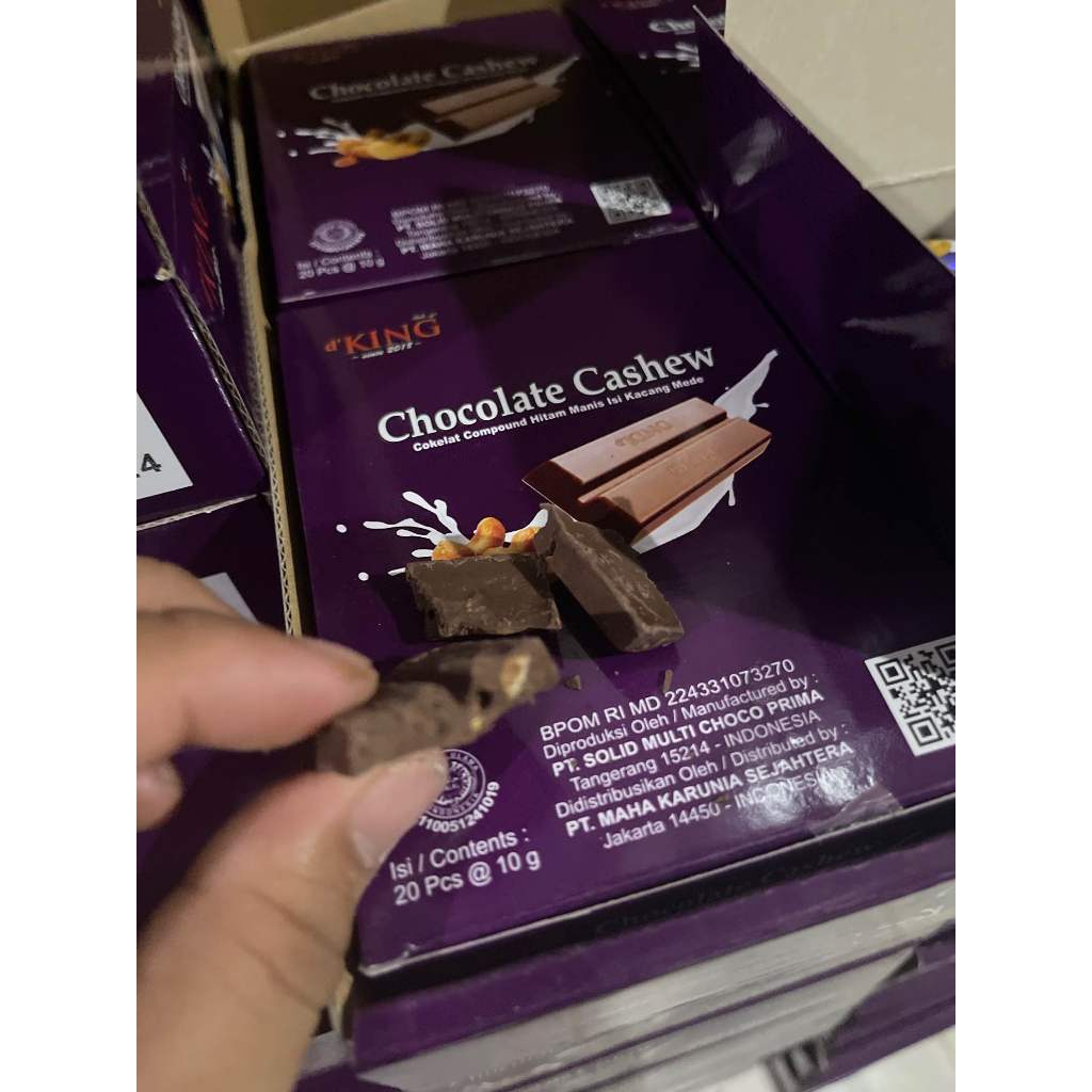 Jual Coklat musdalifah coklat cashew 1 pack isi 20 batang | Shopee ...