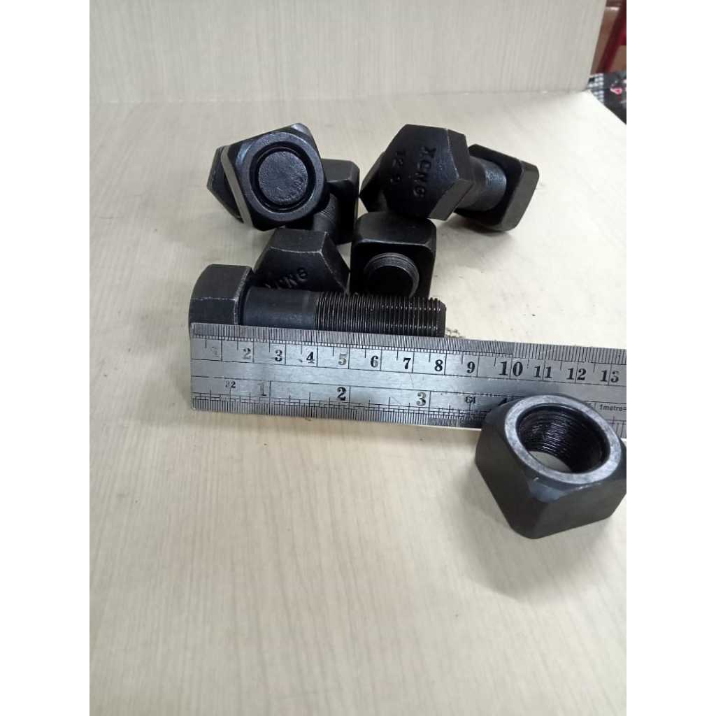 Jual BOLT SHOE PC 300 BAUT UK 22 X 65 HIGH QUALITY / TRACK SHOE BOLT 22 ...