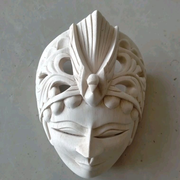 Jual Topeng kayu polos putihan model merak ukir ukuran besar | Shopee ...