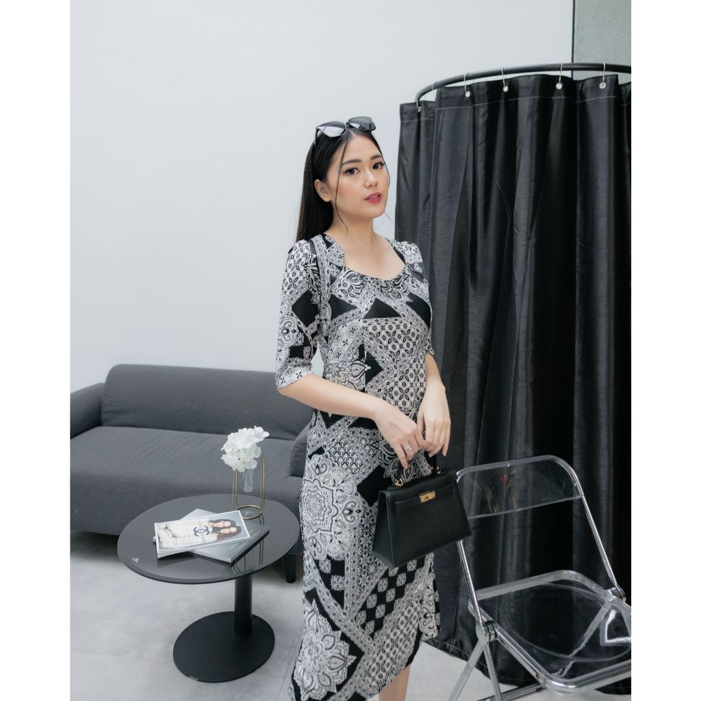 Jual Dress Midi Span Motif Batik Bahan Silk Premium W008000073 | Shopee ...