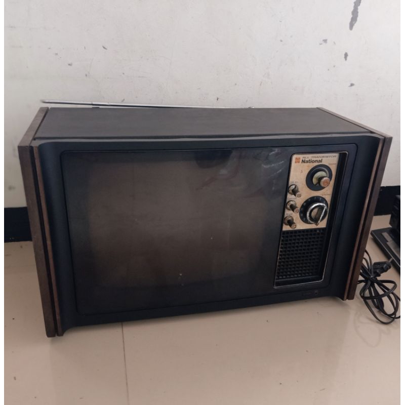 Jual Televisi TV Tabung Antik Hitam Putih Vintage National TR-1400 TR1400 | Shopee Indonesia