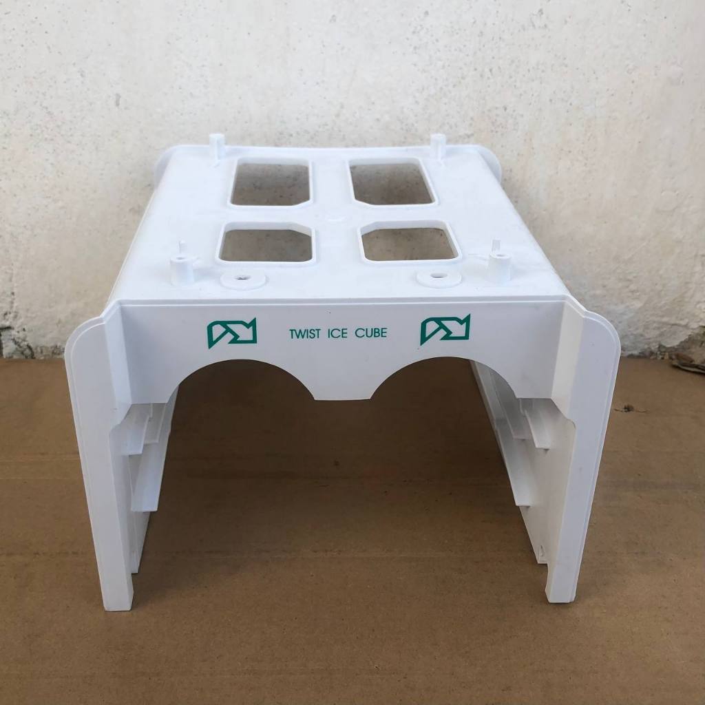 Jual HOLDER - TEMPAT UNTUK ICE TWIST DAN ICE BANK BOX KULKAS POLYTRON ...