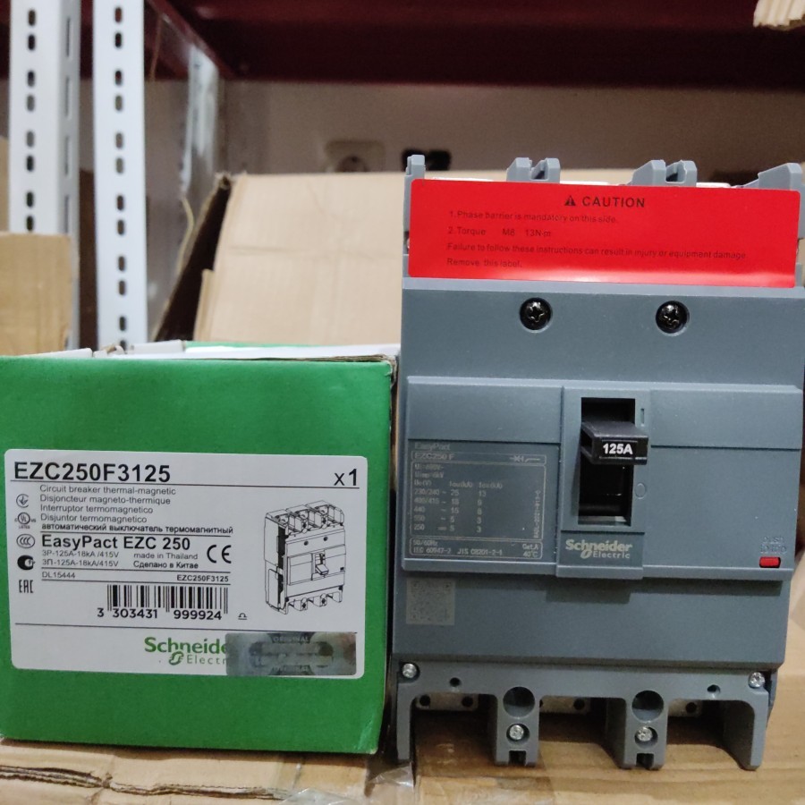 Jual MCCB Breaker Schneider Elektrik EZC250F 3P 125A 3phase 125 A EZC250F3125 | Shopee Indonesia