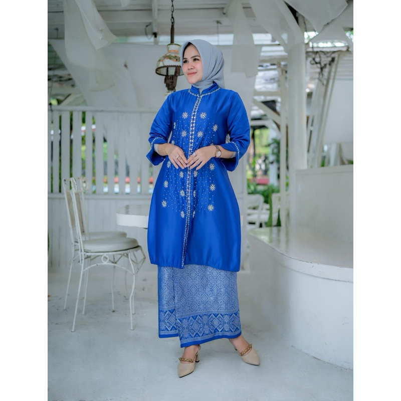 Jual Baju kurung Melayu wanita / Baju kurung Payet Melayu wanita / Baju ... Jual Baju kurung Melayu wanita / Baju kurung Payet Melayu wanita / Baju ...