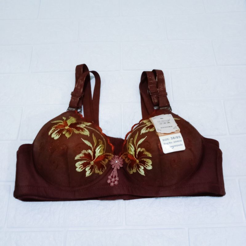 Jual BH/bra/sport bra wanita berbagai macam jenis model warna dan ...