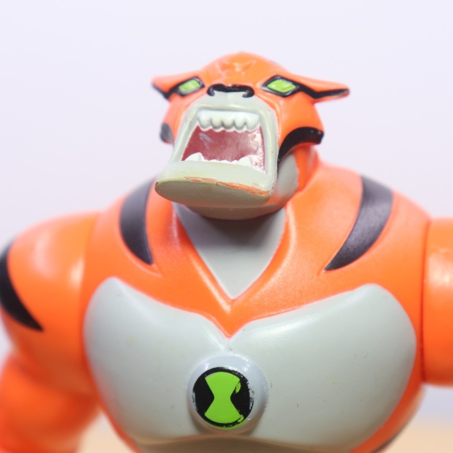 Jual Ben 10 Alien Force Action Figure - Rath Original ( Bandai ...