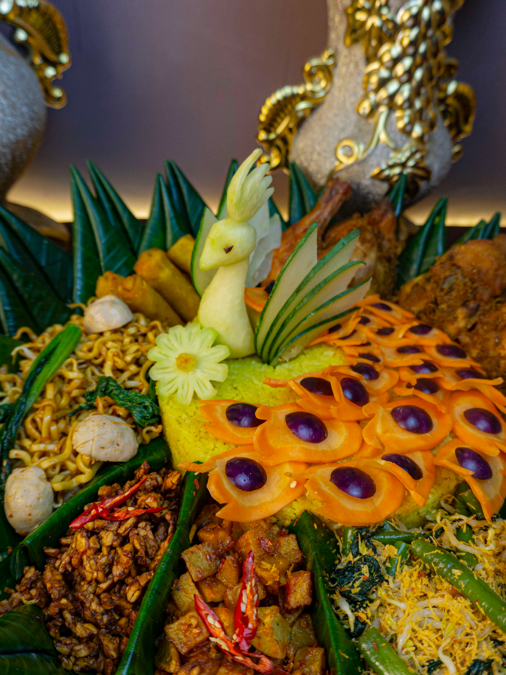 Jual Burung Merak Tumpeng Nasi Kuning Premium Ukuran Besar Porsi ...