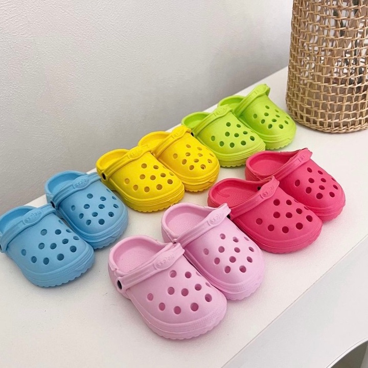 Jual [KODE PRODUK DGVMD8247] CROCSPAW | Sepatu Sendal Crocs Untuk ...