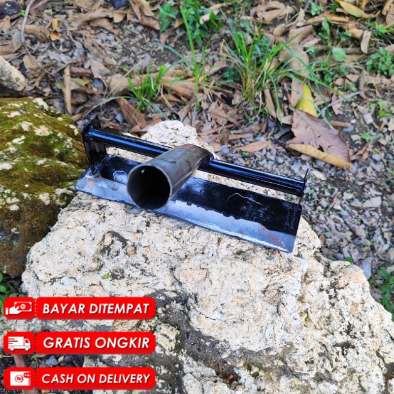 Jual Cangkul garuk rumput panjang 25 cm - Alat cangkul rumput plat baja ...