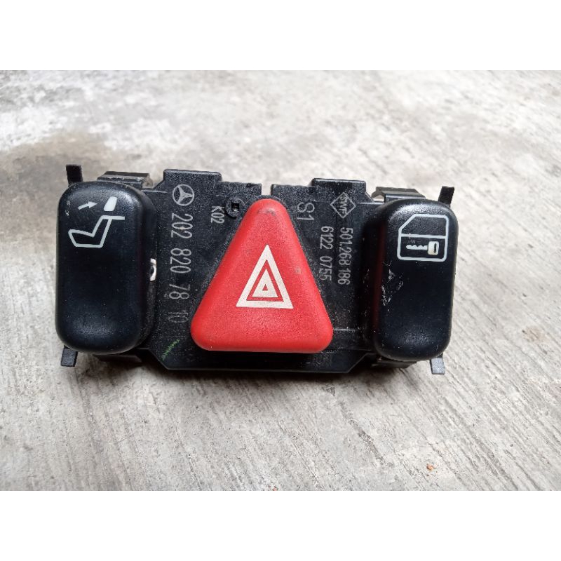 Jual switch headrest doorlock Mercedes Benz w202/w210 original | Shopee ...