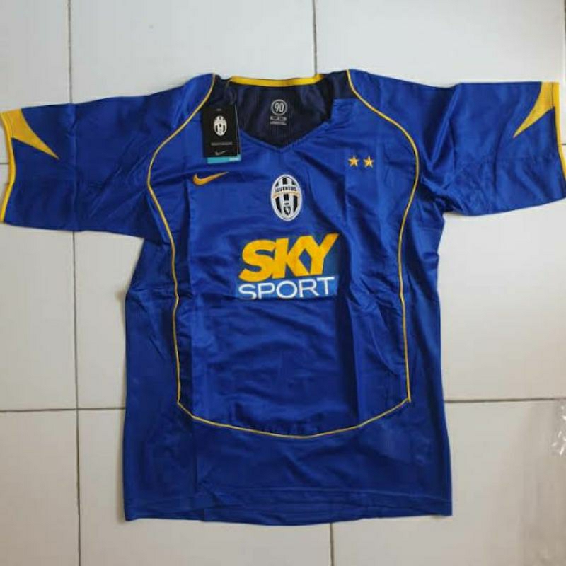 Jual Jersey Bola Retro Vintage Grade ORI AAA + Juventus 3rd 2004/2005 ...