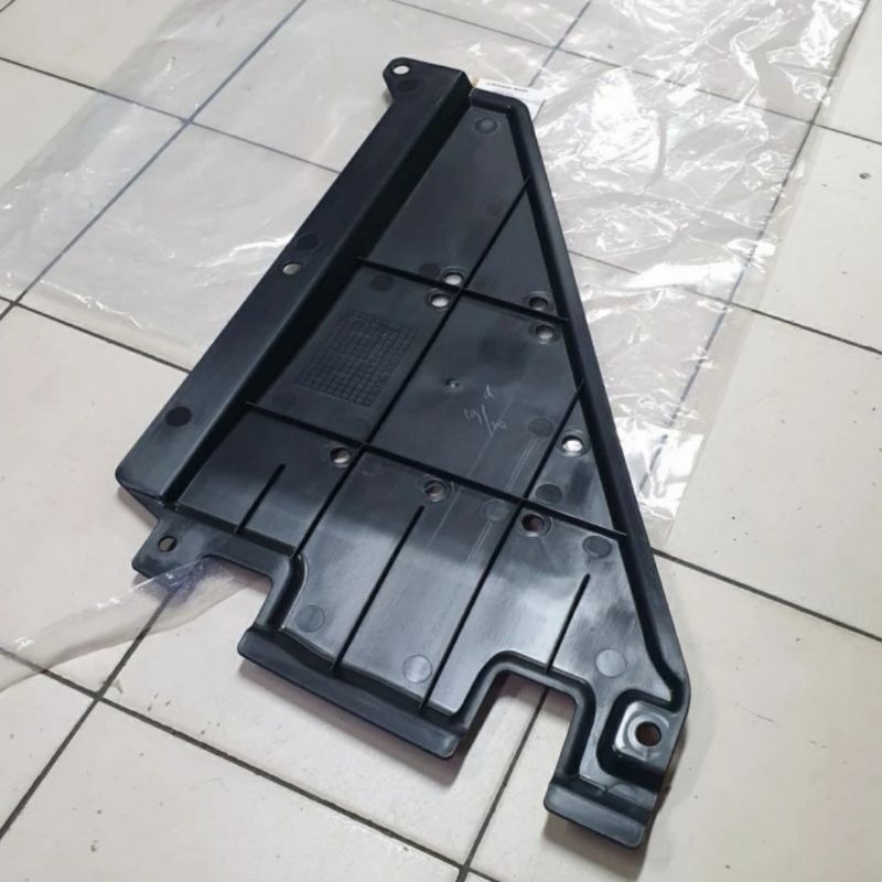 Jual Cover Engine Bawah Kanan Asli Mitsubishi Xpander | Shopee Indonesia