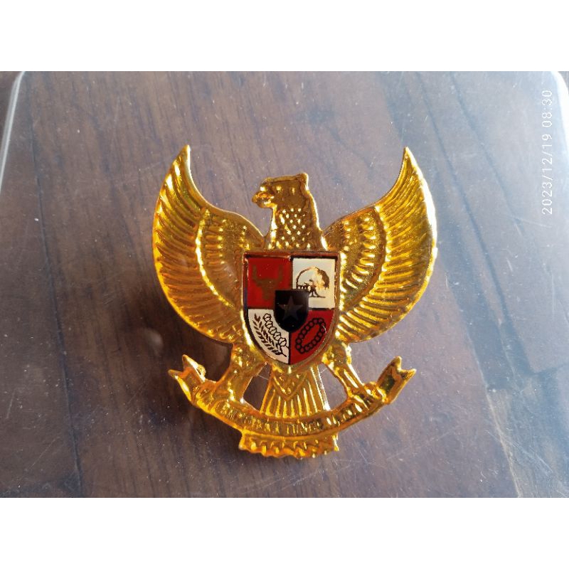 Jual Pin Garuda Pancasila Fiber 5cm | Shopee Indonesia
