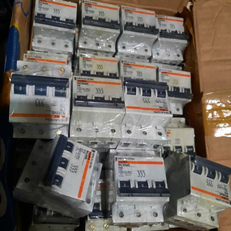 Jual mcb Merlin Gerin 3p | Shopee Indonesia