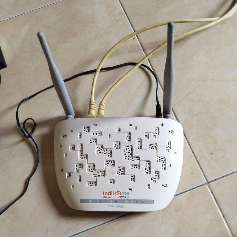 Jual RAUTER TP-LINK MODEL:TD-W8961N 300 MBPS WIRELESS N ADSL2+MODEM ...