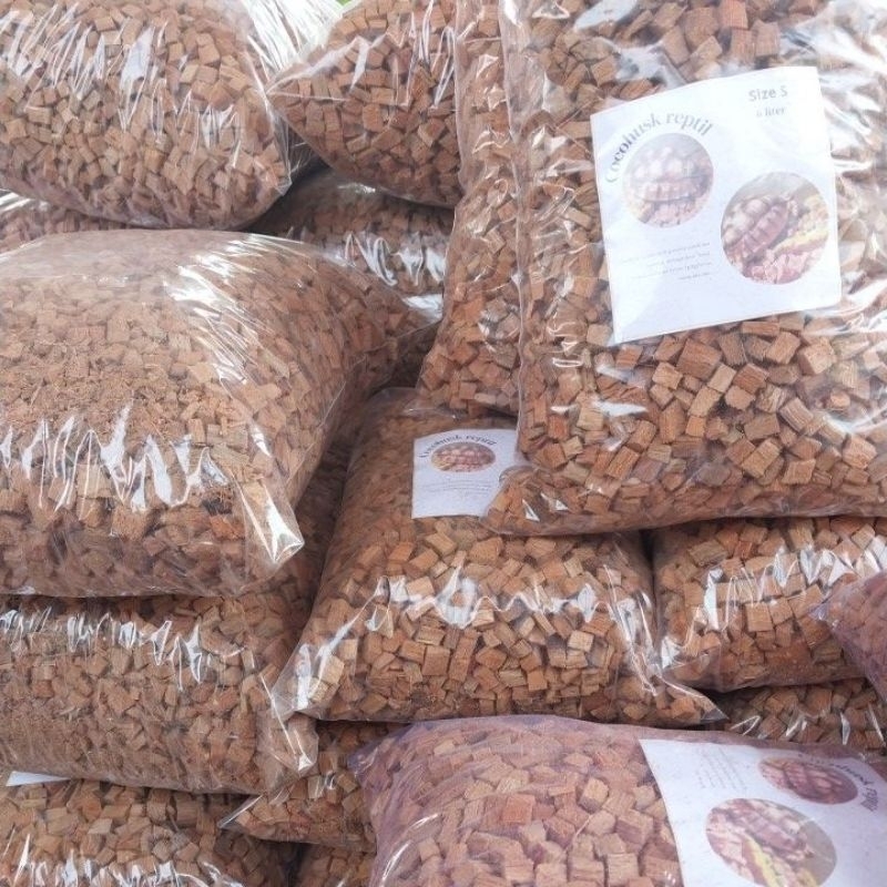 Jual cocohusk torto,alas kandang sulcata_coconut husk_cocochip Size S 6 ...