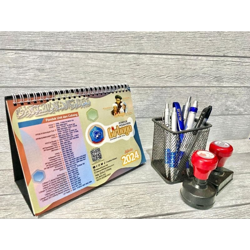 Jual KALENDER DUDUK / KALENDER MEJA Pondok Pesantren Lirboyo 2024 ...