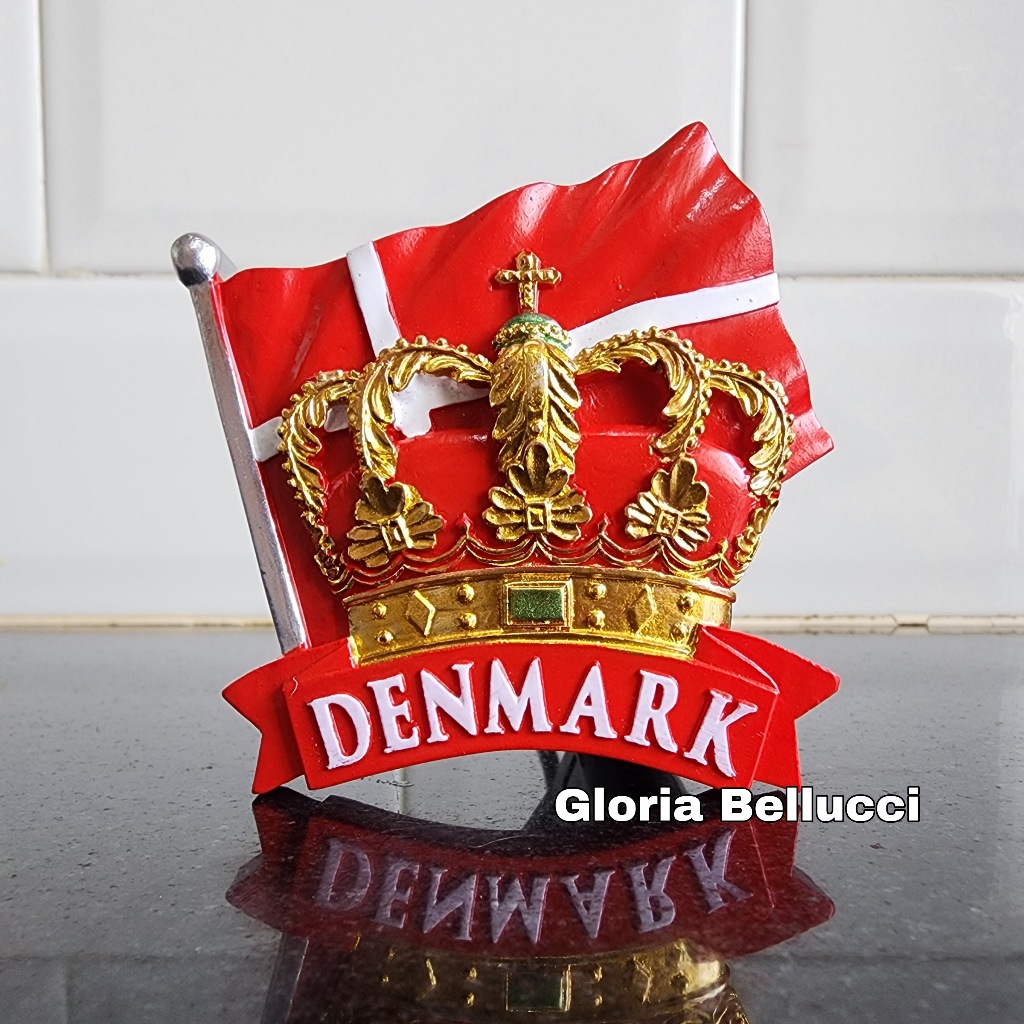 Jual tempelan hiasan kulkas magnet denmark mahkota souvenir oleh oleh ...