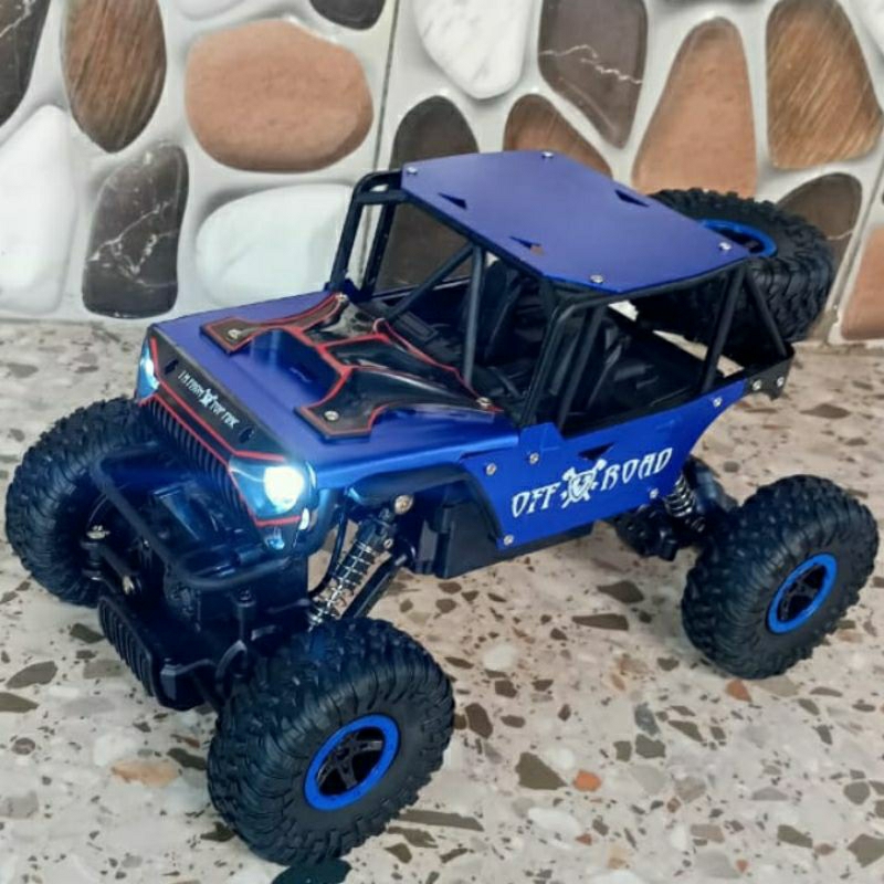 Jual MOBIL REMOT JEEP OFFROAD RC 4WD 2,4GHZ BODY METAL ALLOY DAN BATERE ...