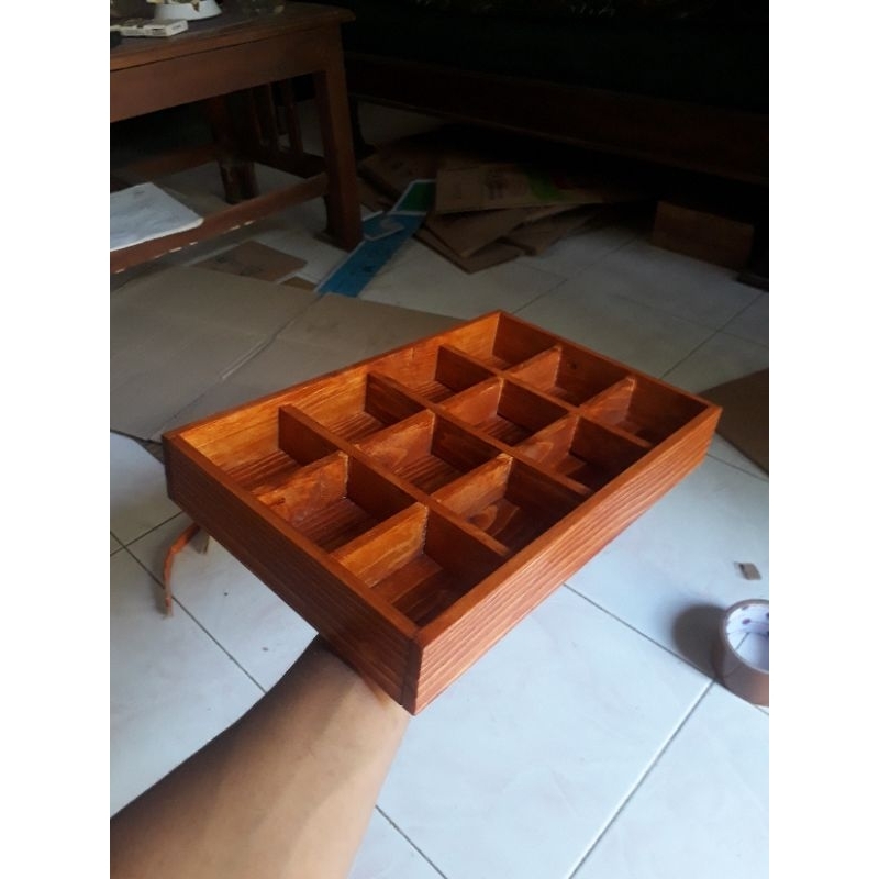 Jual kotak perhiasan, kotak kayu skat 12 kotak, wooden display tray ...