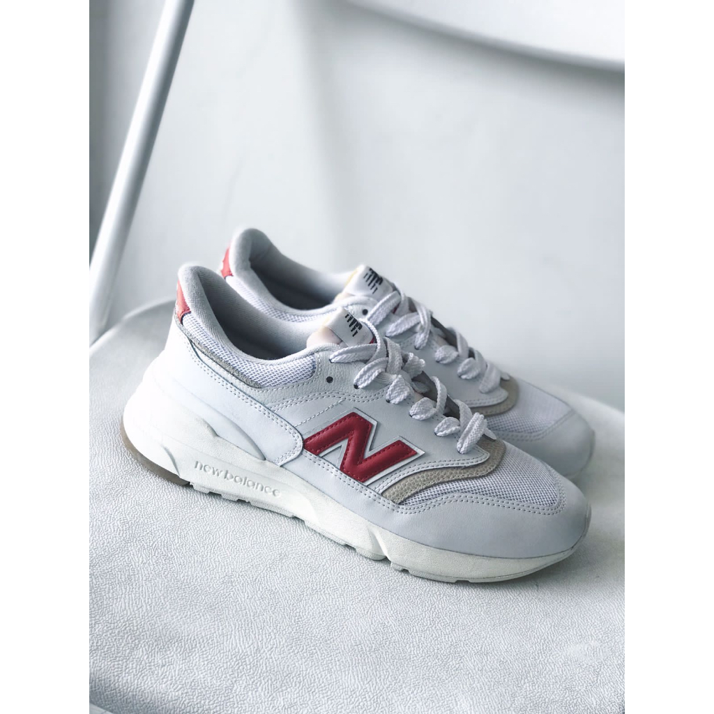 Jual New Balance 997R Red / White | Shopee Indonesia