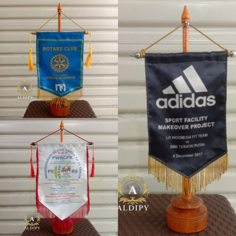 Jual Bendera vandel kecil logo costum + Tiang kayu meja | Shopee Indonesia