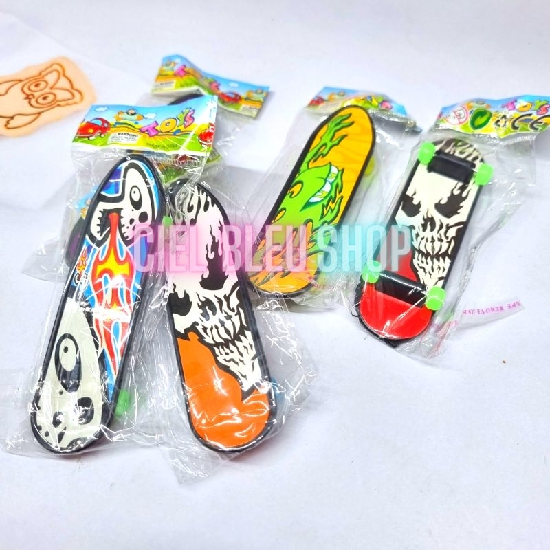 Jual MAINAN SKATEBOARD MINI ANAK / SKATEBOARD JARI | Shopee Indonesia
