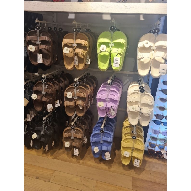 Jual RUBI SENDAL SLIP ON | Shopee Indonesia