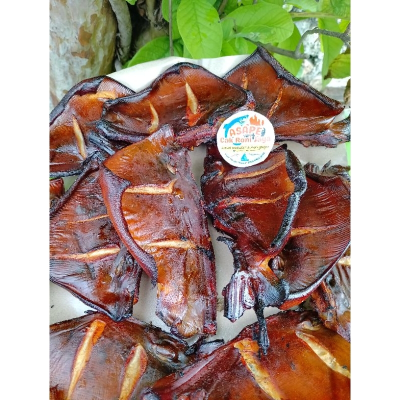 Jual ikan pe asap/ikan pari asap murah dan maknyus 4 pcs | Shopee Indonesia