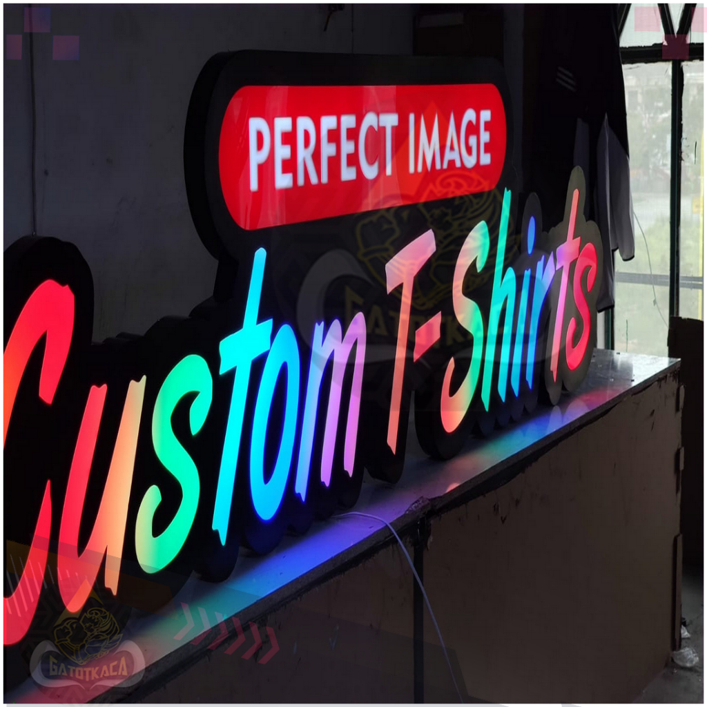 Jual INISIAL COLOUR FULL CUSTOM Akrilik Led Lampu Nyala/NEON BOX CUSTOM ...