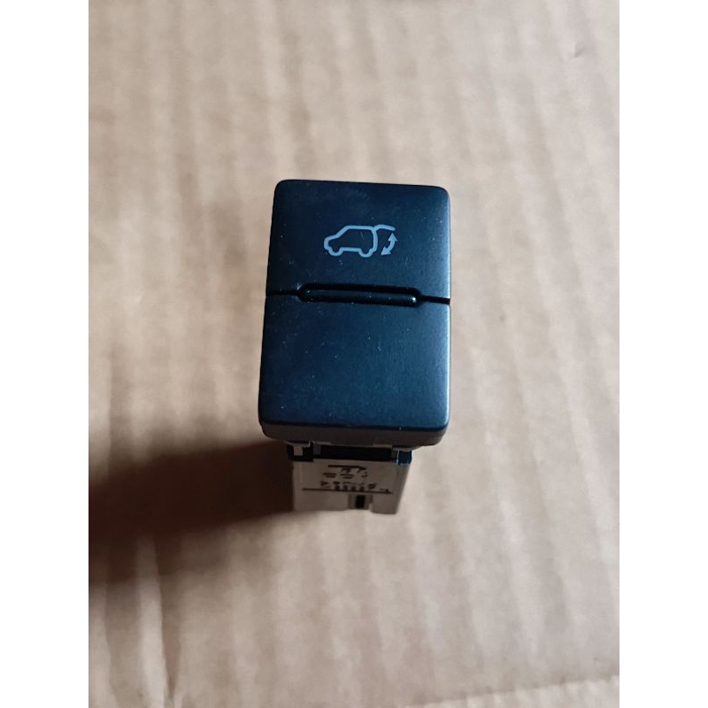 Jual Switch saklar Power Back Door Toyota Innova Zenix original ...