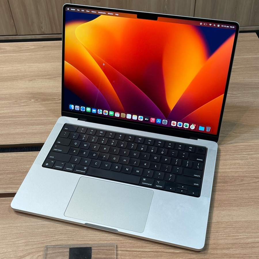 Jual Macbook Pro M1 Pro 2021 14inch 16GB/1TB Mulus Like New!! cc only ...