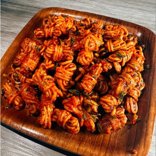 Jual MIE GULUNG 250 gram mie uwel pedas daun jeruk milung mie lilit ...