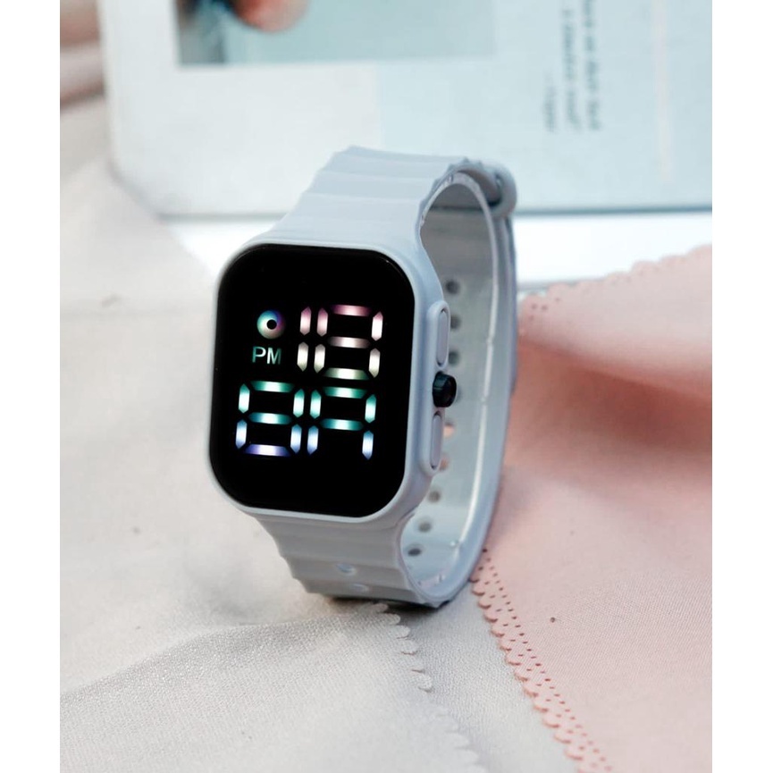 Jual Jam Tangan LED Digital Pria Wanita Rubber Tahan Air Free Baterai ...