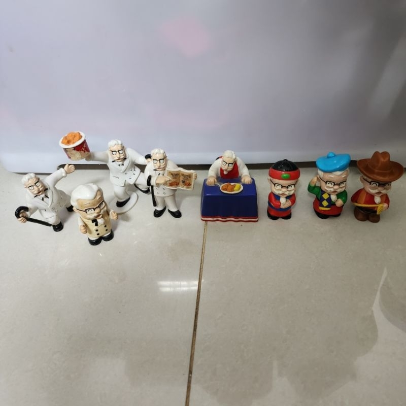 Jual COLONEL SANDERS KFC FIGURE COLLECTIBLES | Shopee Indonesia
