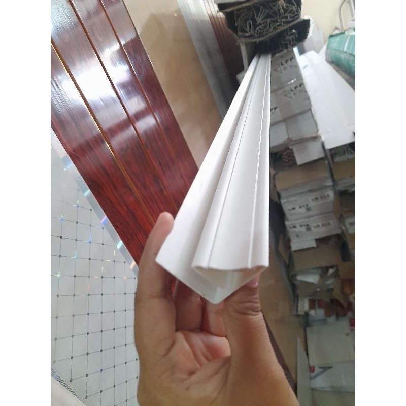 Jual list tembok pvc lebar 3cm putih polos, coklat, motif kayu | Shopee ...