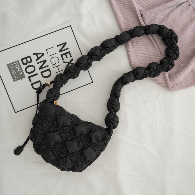 Jual PUFFY BAG CARLYN GLOSSY COZY BAG/ PUFFY BAG CARLYN/ TAS BAHU ...