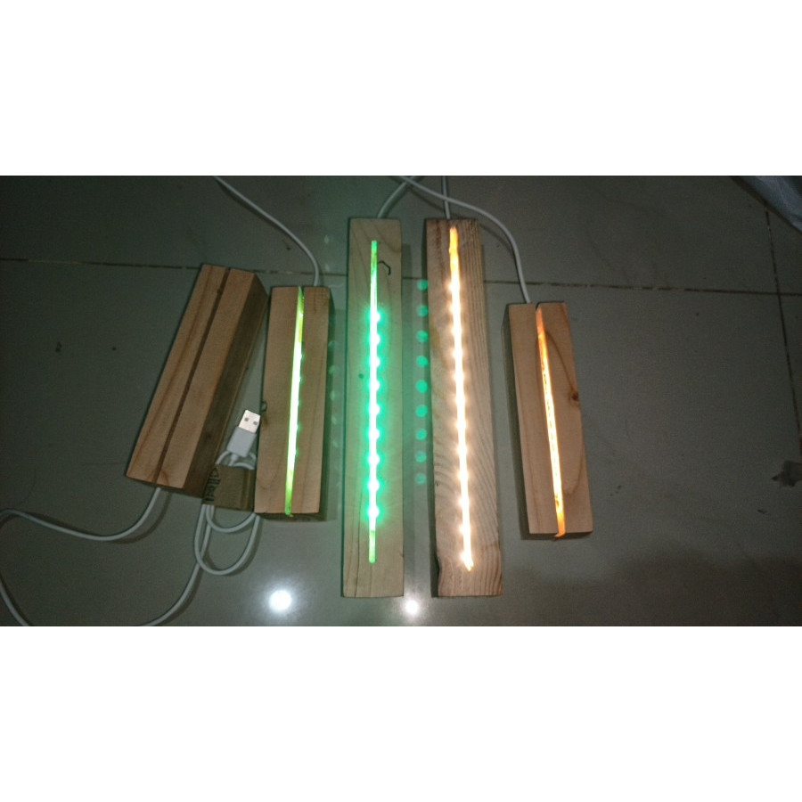 Jual Dudukan Lampu Akrilik Kayu / Stand Acrylic LED USB 20 cm / A4 ...