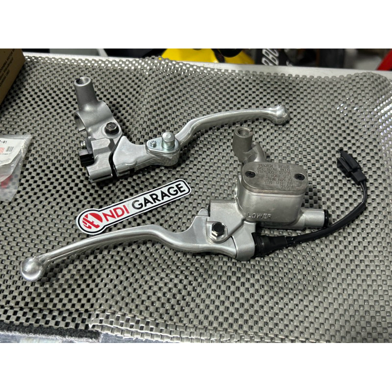 Jual handel set kiri kanan + master rem , mio sporty / smile , mio soul ...