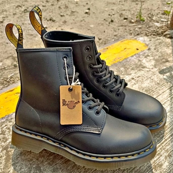 Jual Sepatu Boots Pria Docmar 1460 Black Smooth Classic Leather ...