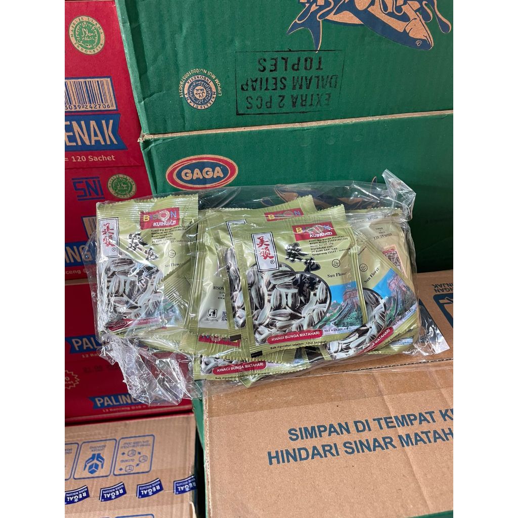 Jual Kuaci Kwaci bunga matahari kuaci Bison (10 Gr x 20 sachet) enak ...