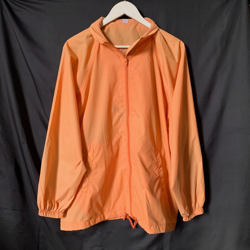 Jual WINDBREAKER - JAKET PARASUT - PRELOVED JAKET GUNUNG - PUFFER ...