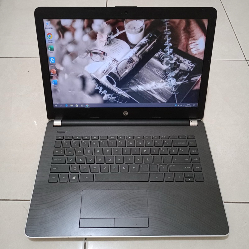 Jual Laptop Merek Hp 14-bw008AU Warna Silver Black.Spek- Window 10 ...