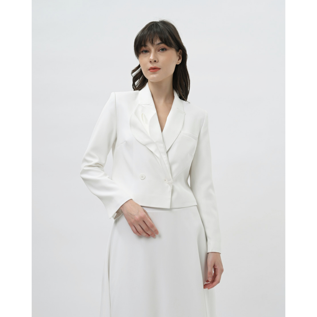 Jual INVIO Casey Lily Cropped Blazer | Jas Wanita - Petal Bloom ...