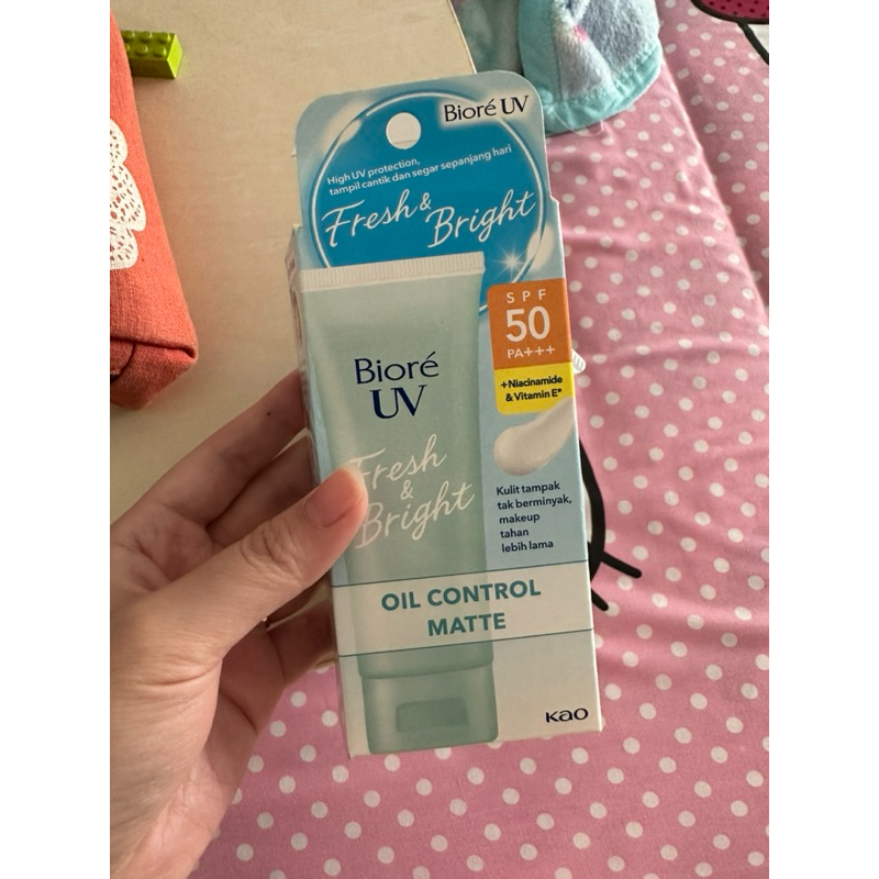 Jual PRELOVED BIORE UV SUNSCREEN FRESH & BRIGHT OIL CONTROL MATTE ...