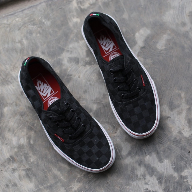 Jual Vans Authentic FIAT Checkerboard Black Pewter | Shopee Indonesia