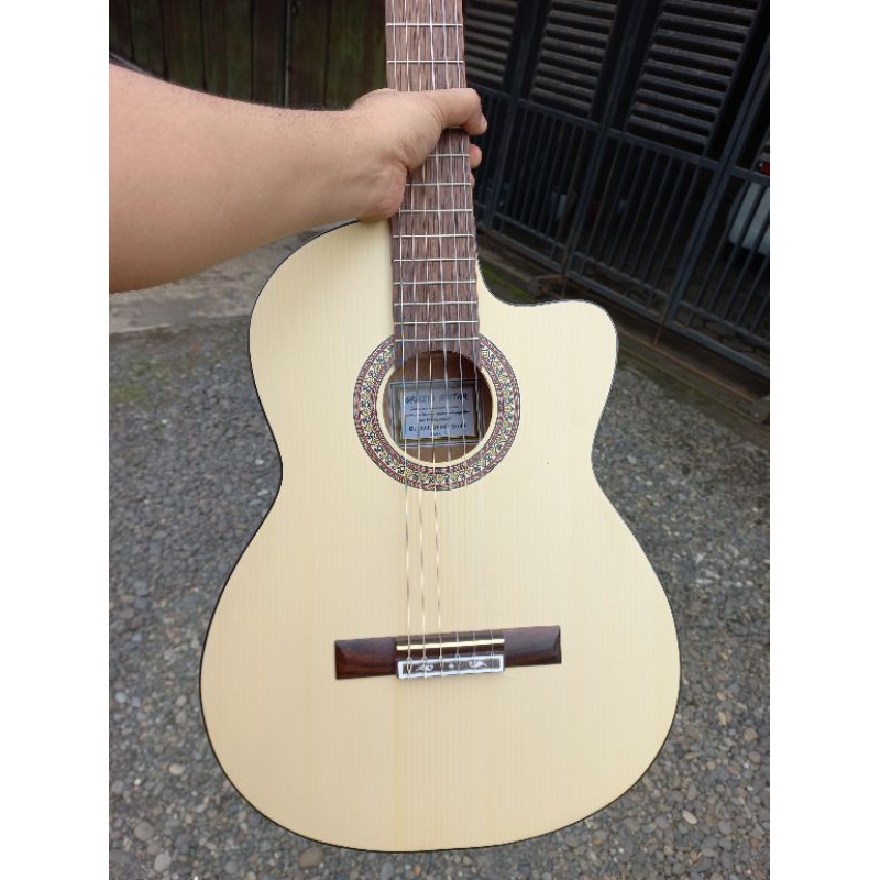 Jual GITAR CLASSIC ORIGINAL GRAZIA MODEL CS 05 NC GITAR KLASIK NYLON ...