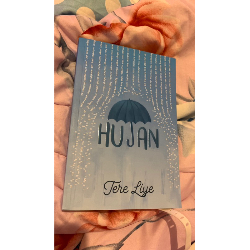 Jual Novel Hujan Tere Liye | Shopee Indonesia